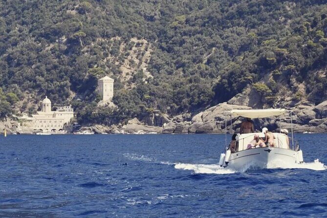 Private boat tour in the Tigullio and in the Portofino area - Who Should Book This Tour?