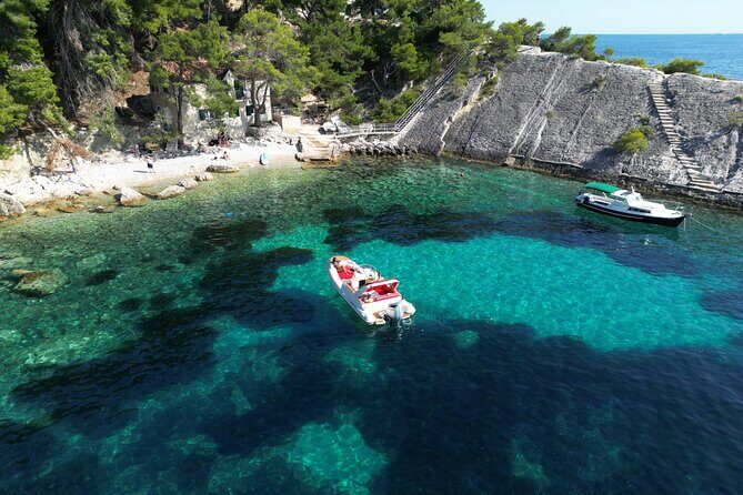 Private boat tour of Red rocks & Pakleni islands - Practical Information