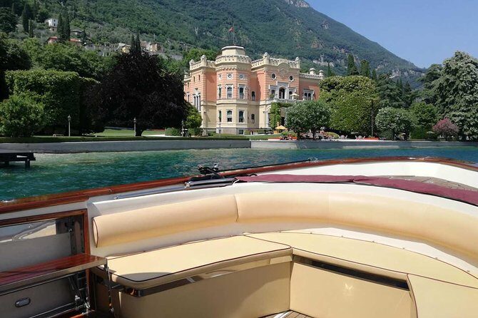 Private boat tour to Isola del Garda and surroundings. - Key Points