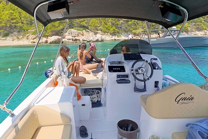 Private Boat Tour To Pakleni Islands and Red Rocks - The Experience in Depth