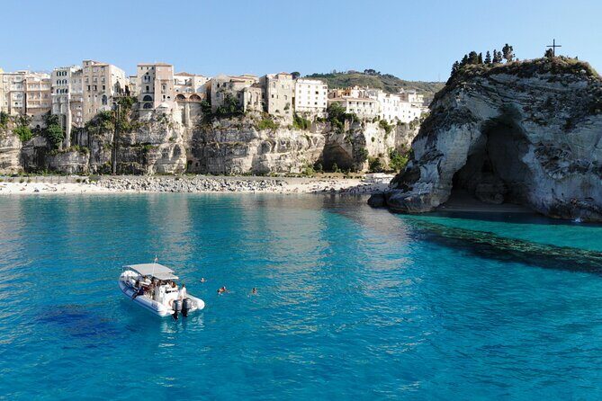 private boat tour with skipper from Tropea to Capo Vaticano - Exploring the Private Boat Tour from Tropea to Capo Vaticano