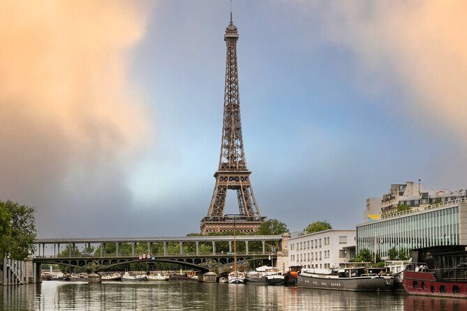 Private Boat Trip in Paris - An In-Depth Look at the Itinerary