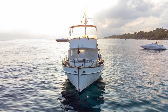 Private boat trip Lerins Islands ,cap d'Antibes,Esterel - The Sum Up