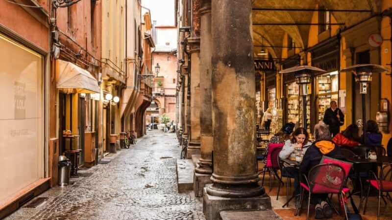 Private Bologna Intro Tour with a Local, Flexible & Custom - The Advantages of a Private, Personalized Experience