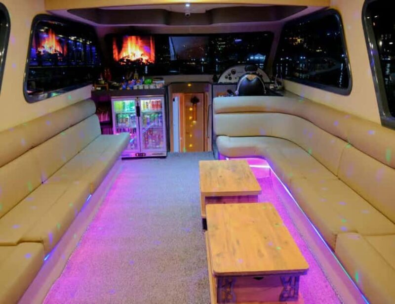 Private Bosphorus Yacht Experience in Istanbul - Key Points