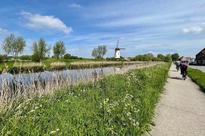 Private Bruges Countryside Cycling Tour to Damme with Guided Walk - Exploring the Bruges Countryside: A Detailed Look at the Cycling Tour to Damme