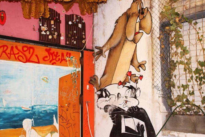 Private Budapest Ruin Bar Tour with Local Drinks & Street Food - Practical Tips for Booking and Enjoying the Tour