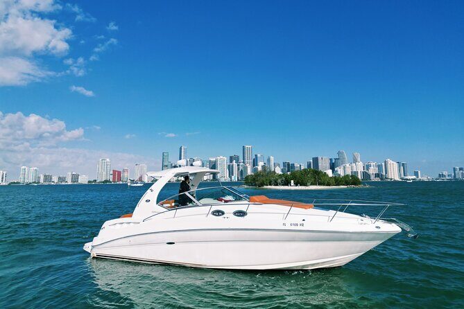 Private Captained Boat Tour in Miami for up to 12 Passengers - The Itinerary: Highlighting Miami’s Best Water Views