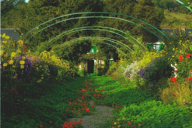 Private car- Giverny Monet and Impressionists Tour with Lunch - Why This Tour Works Well