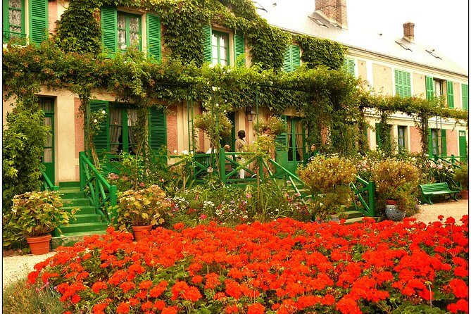 Private Car Trip to Giverny Garden from Paris - Detailed Review of the Tour Experience