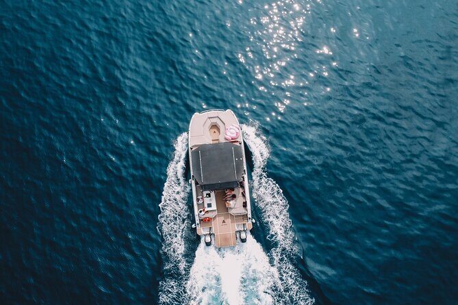 Private Charter in Catamaran Alexa by Barcelona 12 pax 2/4/8 HS - What Makes This Tour Stand Out?