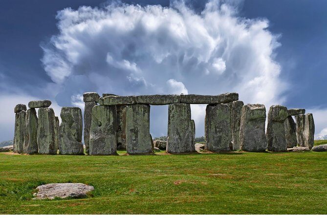 Private Chauffeured Minivan Tour of Stonehenge from London - FAQ  