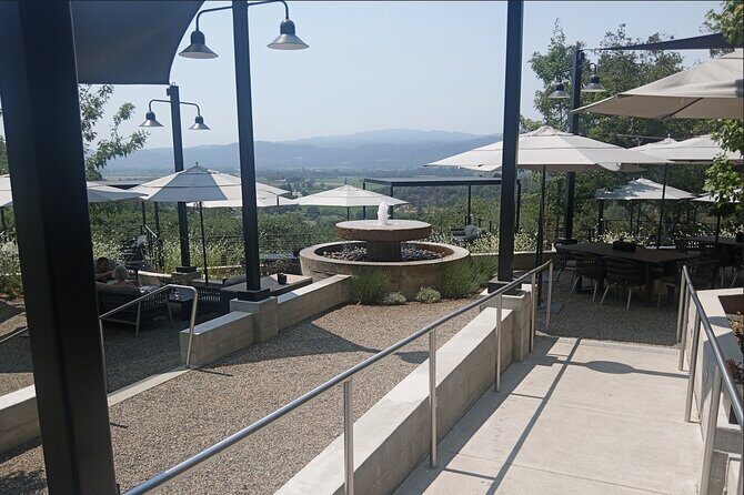 Private Chauffeured Winery Tour - The Gourmet Picnic Lunch: A Highlight