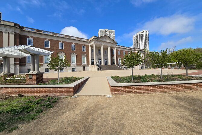 Private Chicago History Museum Tour - Key Points