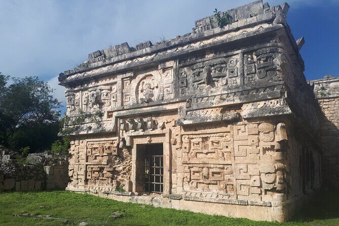 Private Chichen Itza, Cenote and Valladolid Tour with Lunch - Food and Local Experiences