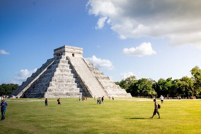 Private Chichén Itzá, Mayapan Distillery and Valladolid Tour - Discovering the Mayan Marvels and Local Flavors: An In-Depth Review