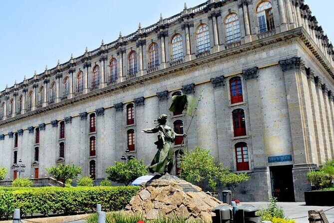 Private City Tour Guadalajara and Tlaquepaque - Key Points