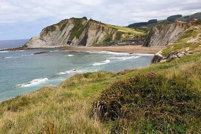 Private Cliffs, Grilled Fish & Txakoli Wine Experience - FAQs