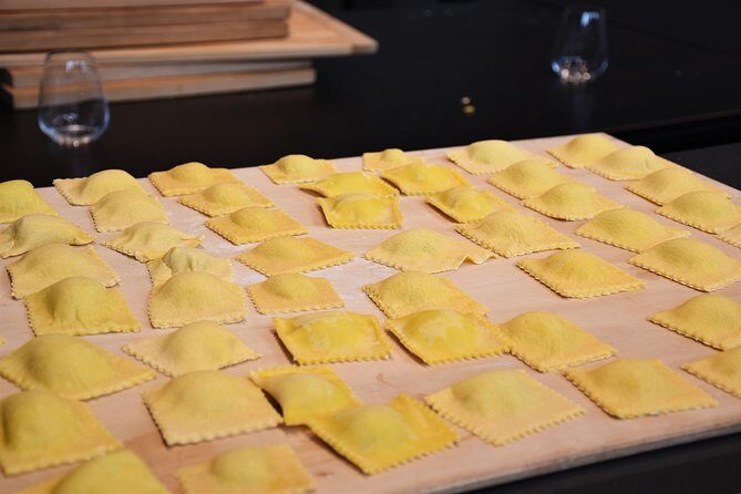 Private Cooking Class in Wonderful Villa With Lunch or Dinner (Parma) - A Closer Look at the Experience