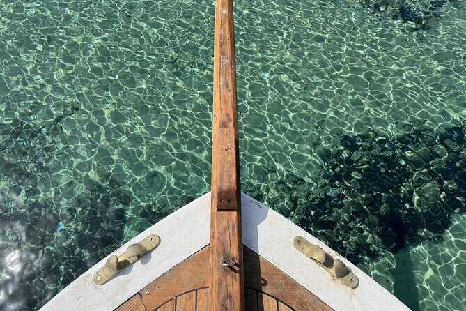 Private Cruise: Explore Rinas Cave & Enjoy Fresh Seafood Onboard - Discovering the Charm of a Private Naxos Sea Adventure