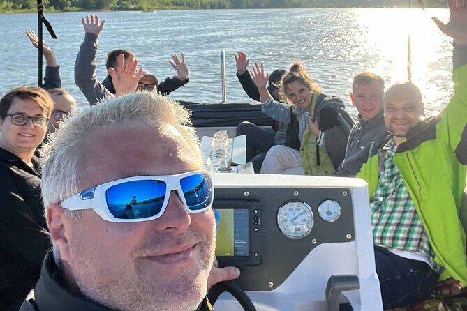 Private Cruise on Vistula in Warsaw for 9 with our Helmsman - Who Would Love This Tour?