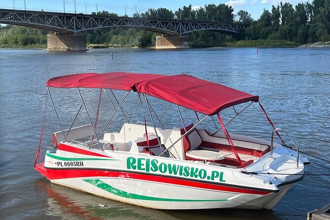 Private Cruise on Vistula in Warsaw for 9 with our Helmsman - FAQs