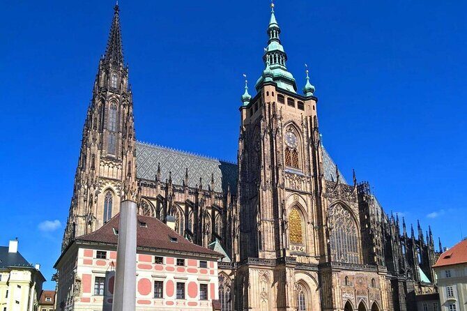 Private Custom Tour: Half-Day Tour of Prague Castle and Old Town - Exploring the Itinerary in Detail