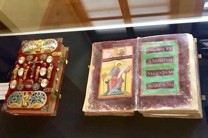 Private Custom Tour of Strahov Library and Prague - FAQs