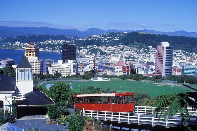 Private custom tour with a local guide Wellington - Frequently Asked Questions