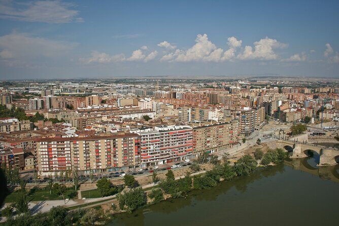 Private custom tour with a local guide Zaragoza - What the Tour Offers: Value and Experience