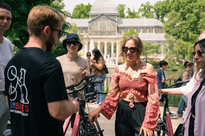 Private customizable bike tour Madrid - Key Points