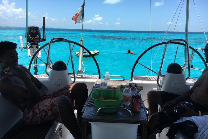 Private Customizable Sailing Tour in Cancun - Key Points