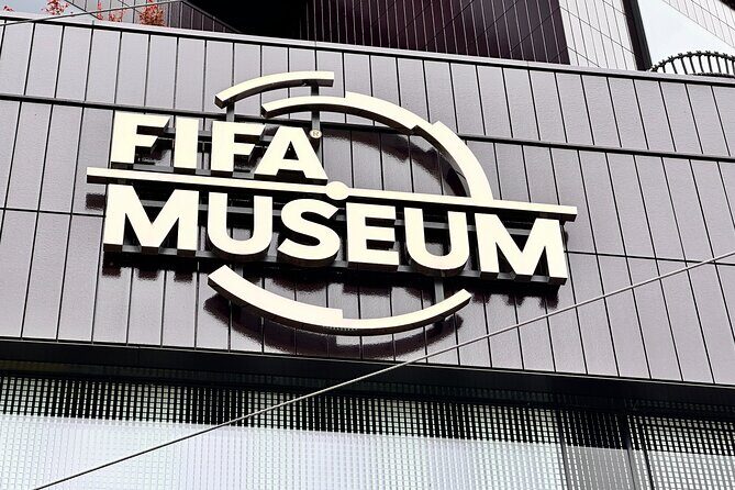 Private Day Tour Lindt Home of Chocolate and FIFA Museum Zurich - FAQ