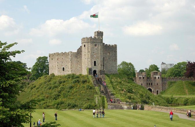 Private Day Tour of Cardiff, including Cardiff Castle, St Fagans, & Cardiff Bay - Key Points