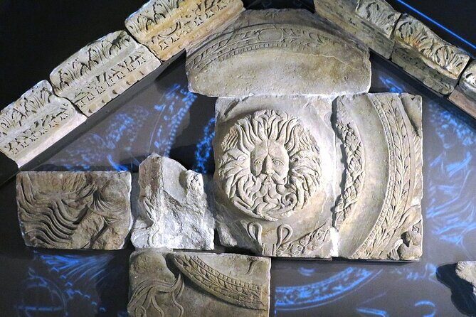 Private Day Tour to Stonehenge, Bath and The Cotswolds - Key Points