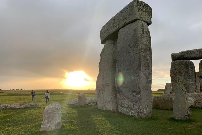 Private Day Tour to Stonehenge, Bath and The Cotswolds - What’s Included and What’s Not