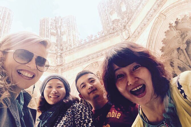 Private Day Tour With Guide to Fatima, Batalha, Nazaré and Obidos - Óbidos: Medieval Charm Inside City Walls