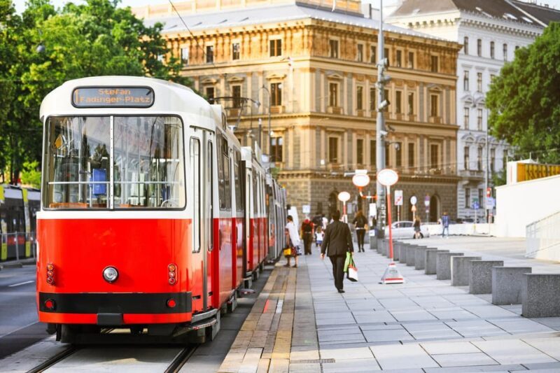 Private day trip from Budapest to Vienna and back - Is This Tour Right for You?