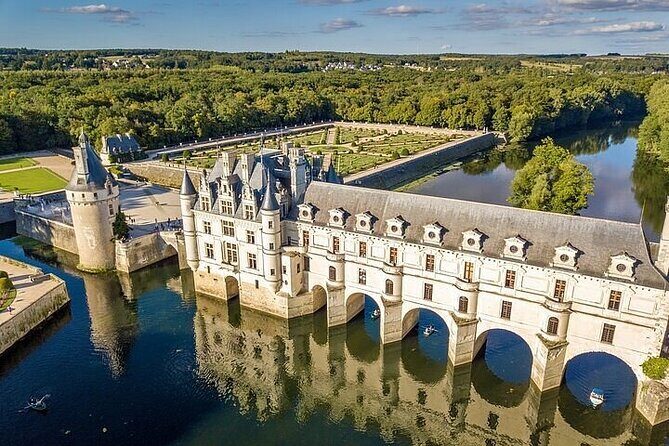 Private Day Trip to the Châteaux DE la Loire - Introduction