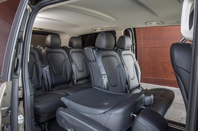 Private Departure Munich City to Munich Airport by Luxury Van - FAQ