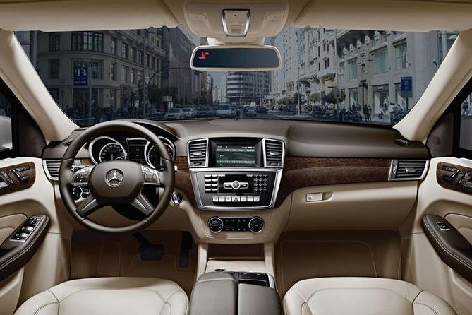 Private Departure Transfer from Central Barcelona to El Prat Airport - A Practical Guide to the Transfer Experience