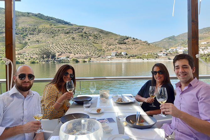 Private Douro Valley Tour with Sommelier, Lunch and Wine Tasting - Key Points  