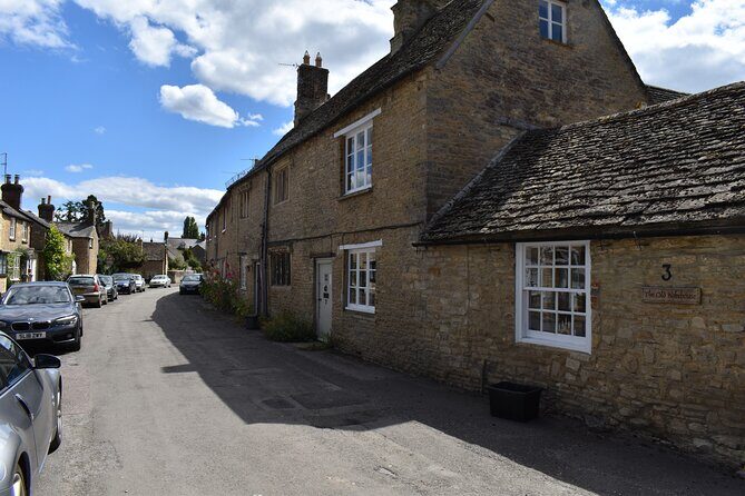 Private Downton Abbey Tour, including Bampton, Cogges Farm, and Highclere - FAQ