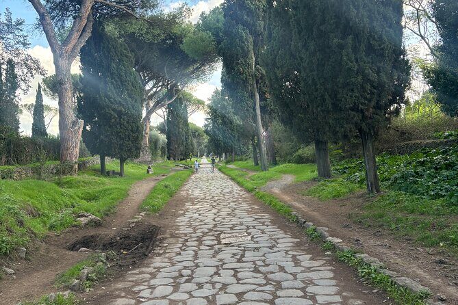 Private E-bike tour of Appian way, Aqueduct & catacombs with food - Authentic Experiences Highlighted by Reviewers