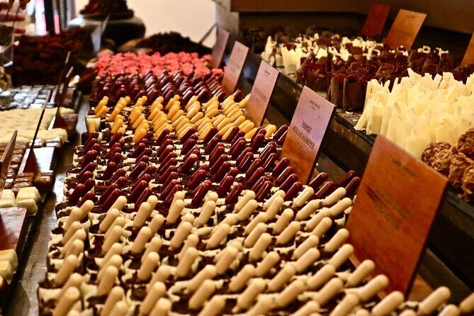 Private East End Food Tour: 7 Tastings with Bagels & Fish & Chips - Who Will Love This Tour?