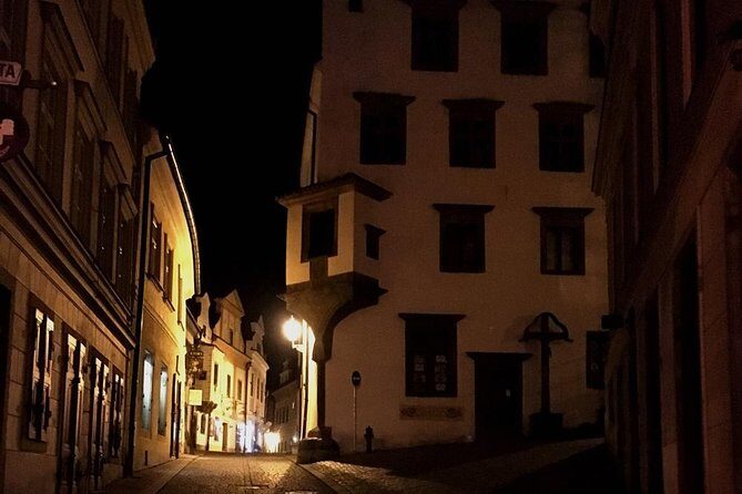 Private evening tour Cesky Krumlov Old Town and Castle area - Why This Tour Works Well