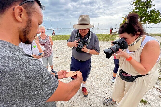 Private excursion to Moorea, photo tour & immersive discovery - FAQ