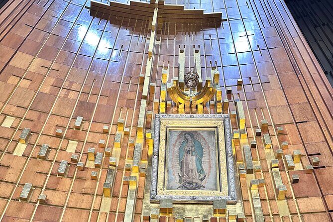 Private experience to the Basilica of Guadeloupe with transportation - Key Points  