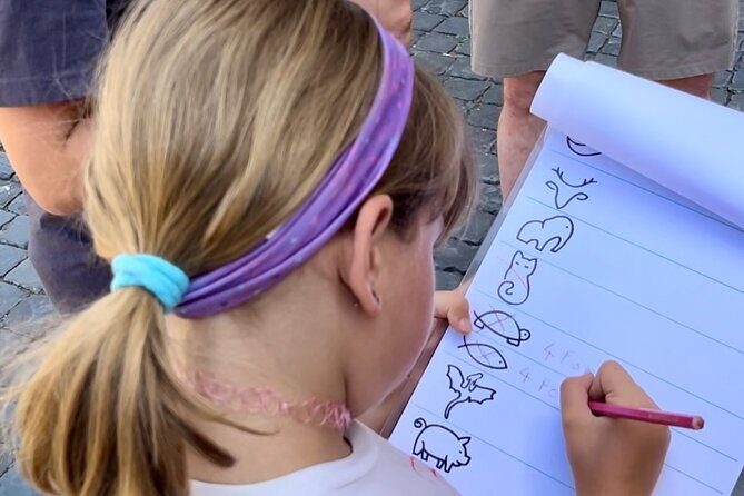 Private Family Scavenger Hunt & Art Lab Tour  Rome Landmarks - The Art Lab: Creativity on the Move