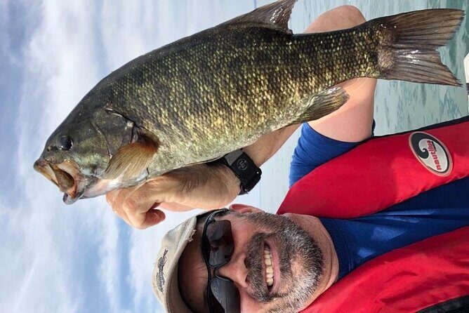 Private Fishing Adventure on the St. Lawrence River - FAQ